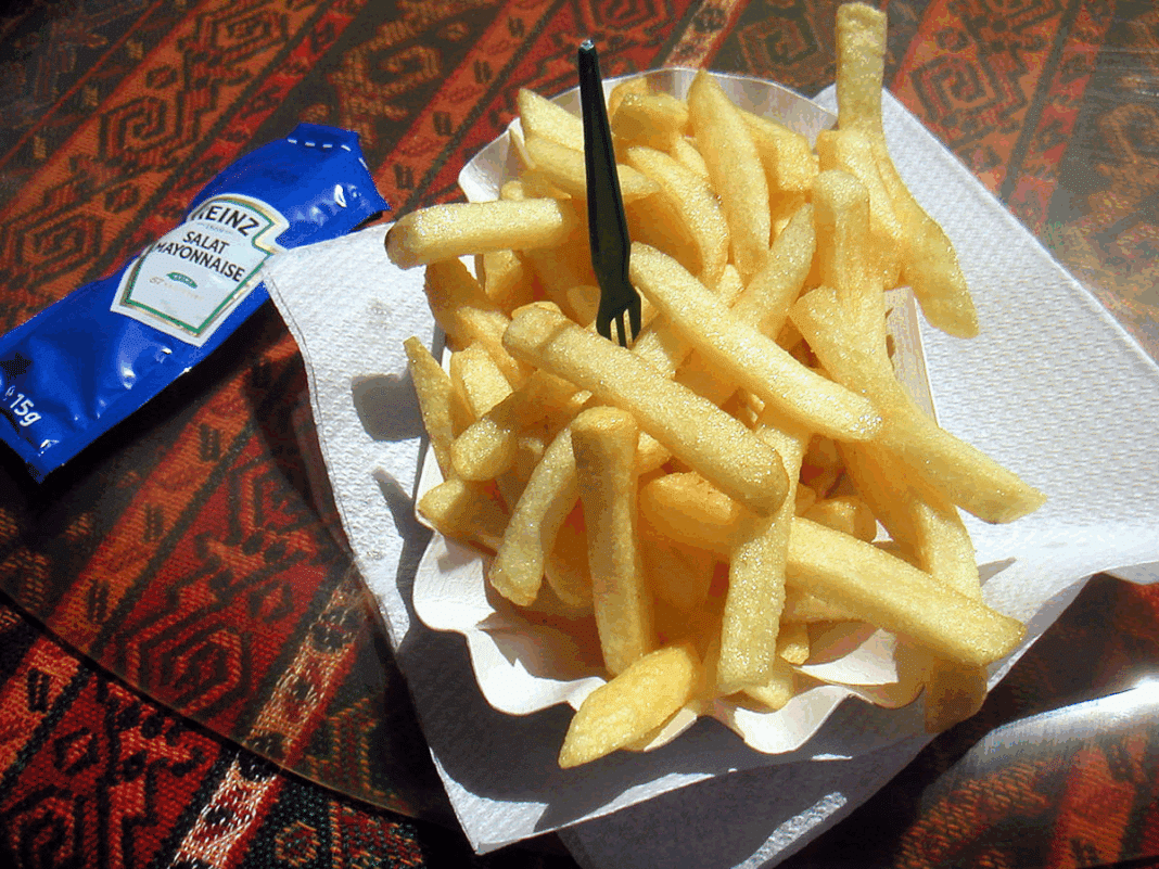 Kwa Nini Kinadada Hupenda Vibanzi “Chips” | Mojatu Magazine